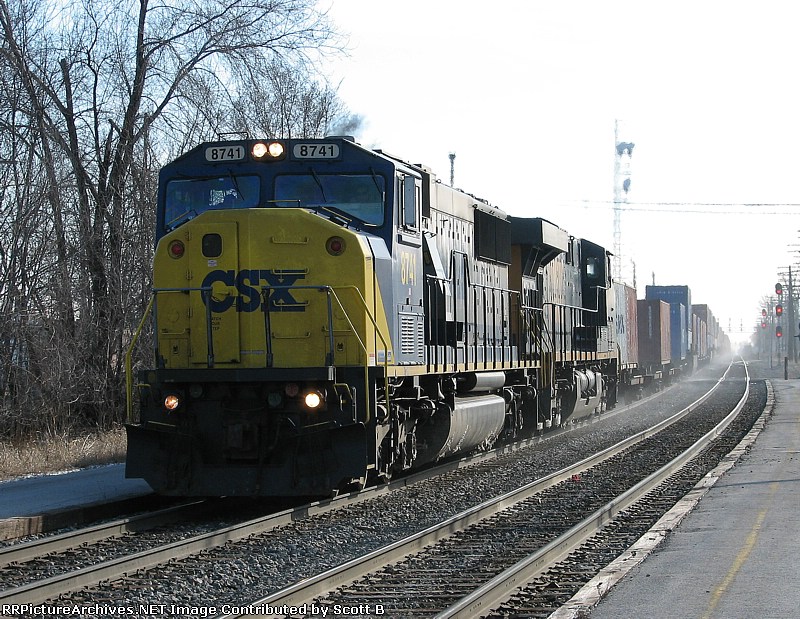 CSX 8741 Q165